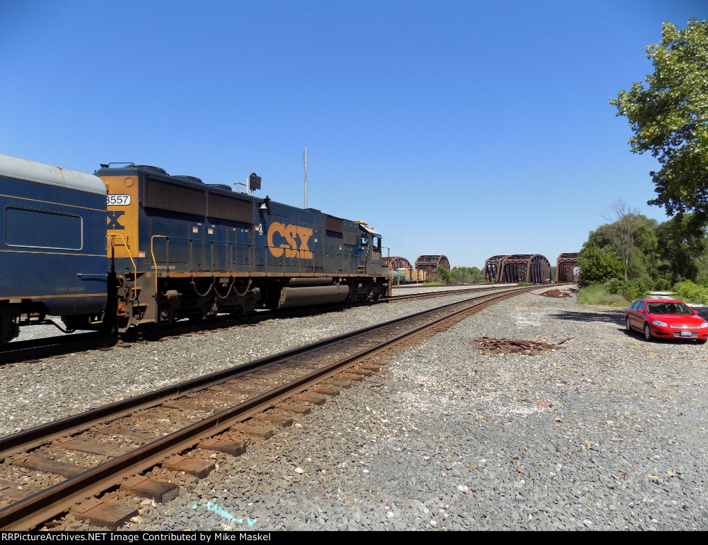 CSX 8557